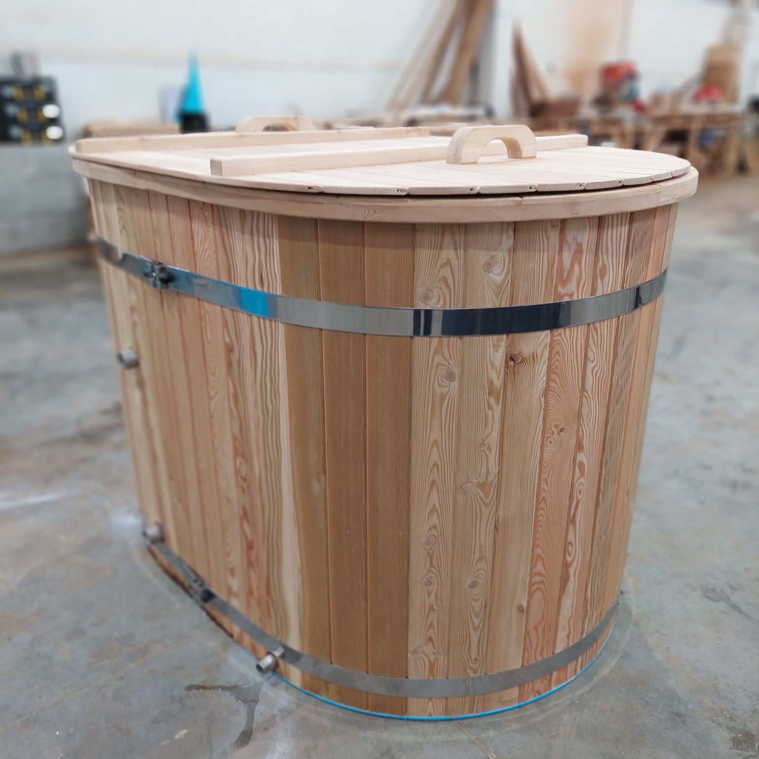 Custom Hot Tubs | Custom built outdoor wood fired jacuzzi - Wild Tubs