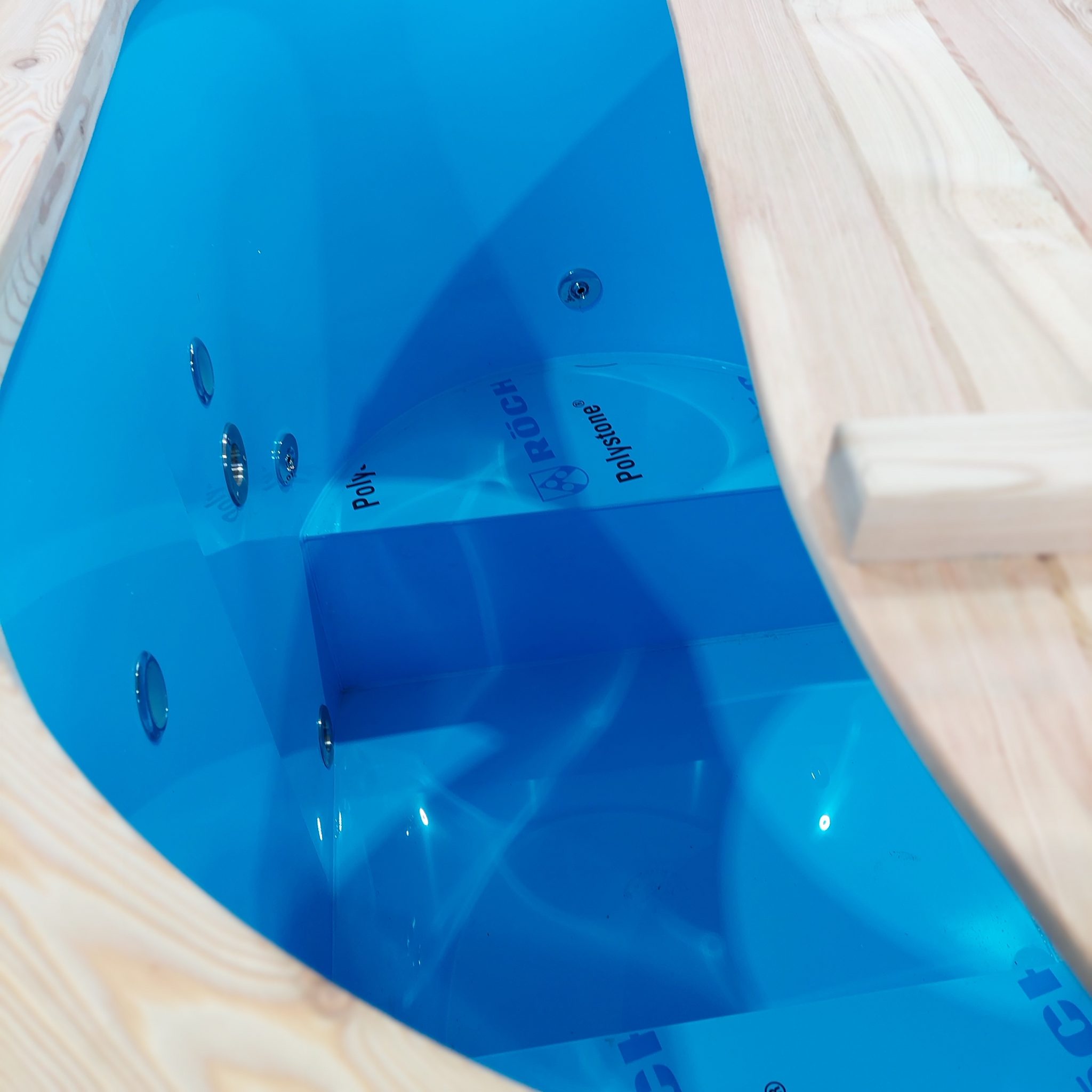 Custom Hot Tubs | Custom built outdoor wood fired jacuzzi - Wild Tubs